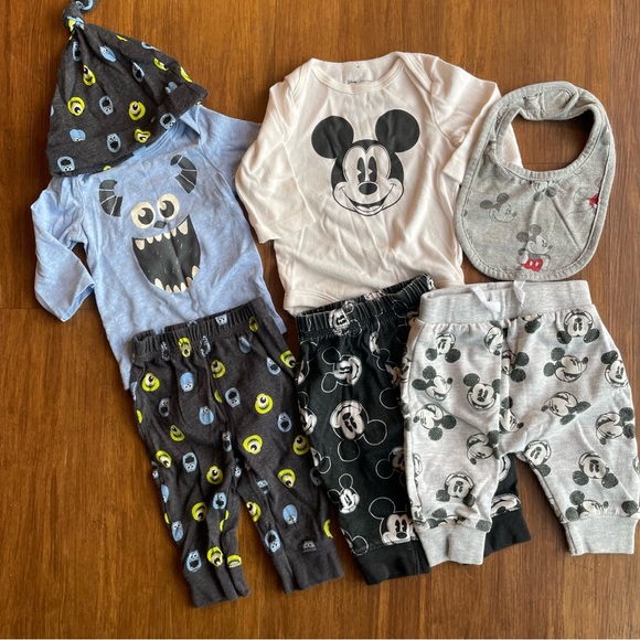 Disney | Matching Sets | Disney Outfit Set Baby 3 Months Mickey Mouse ...